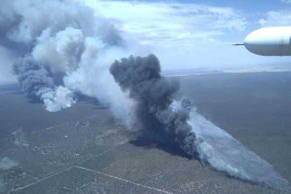 Wimmera community united as Little Desert National Park bushfire ...
